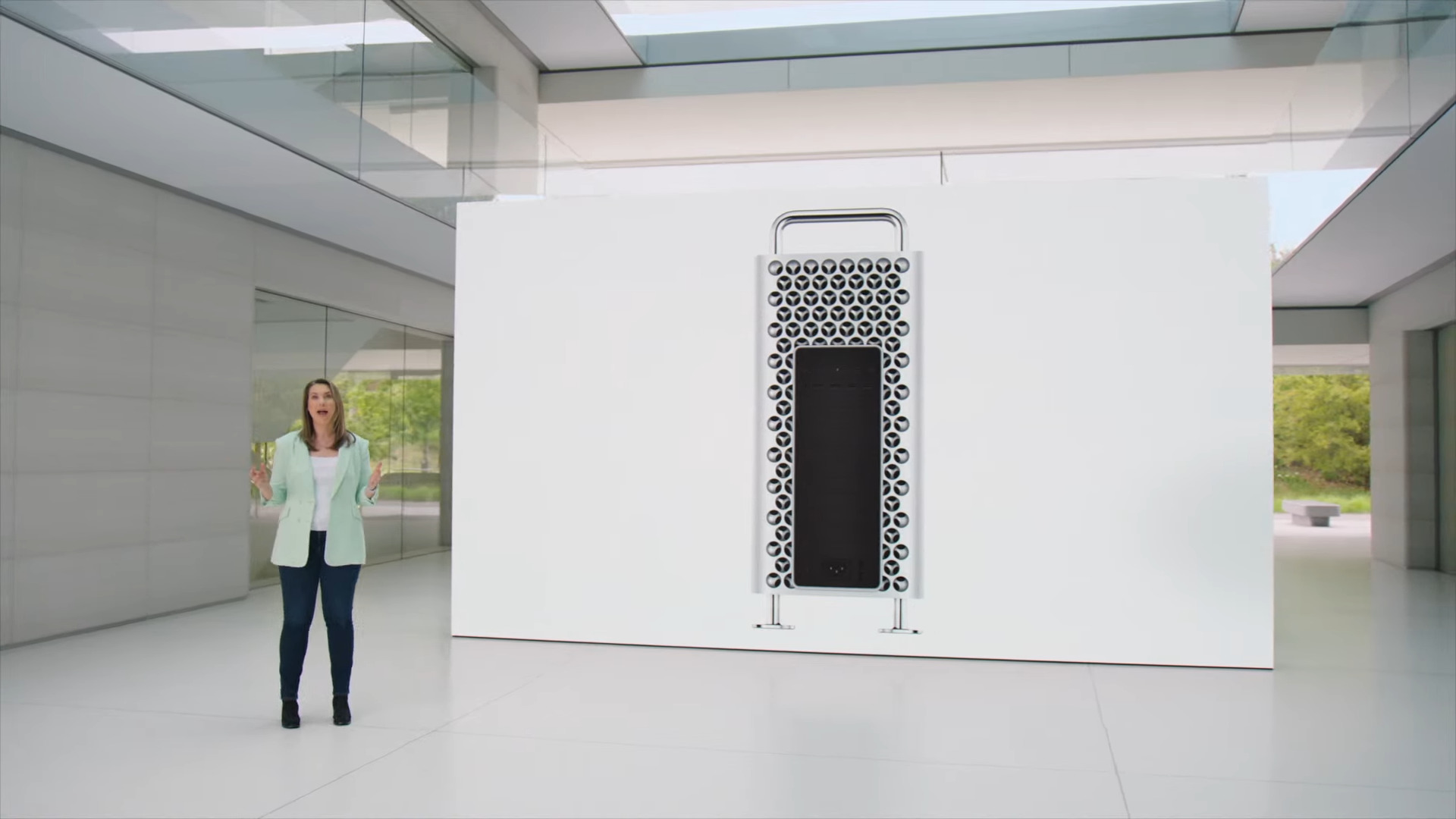 Mac Pro Pertama Dengan Cip M2 Ultra Rasmi Bermula RM32,999