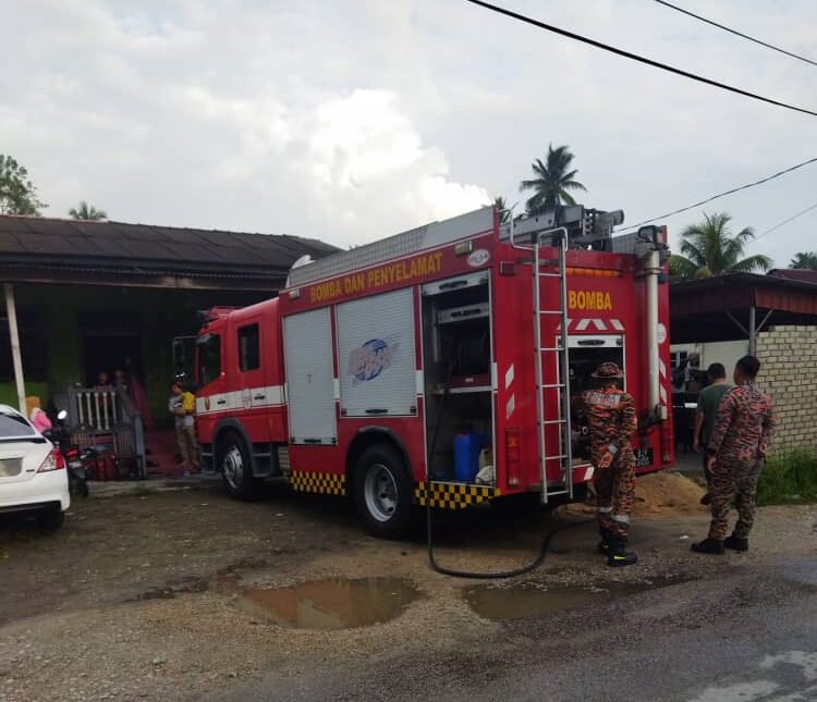 Jentera bomba bantu salur air untuk urusan mandi jenazah