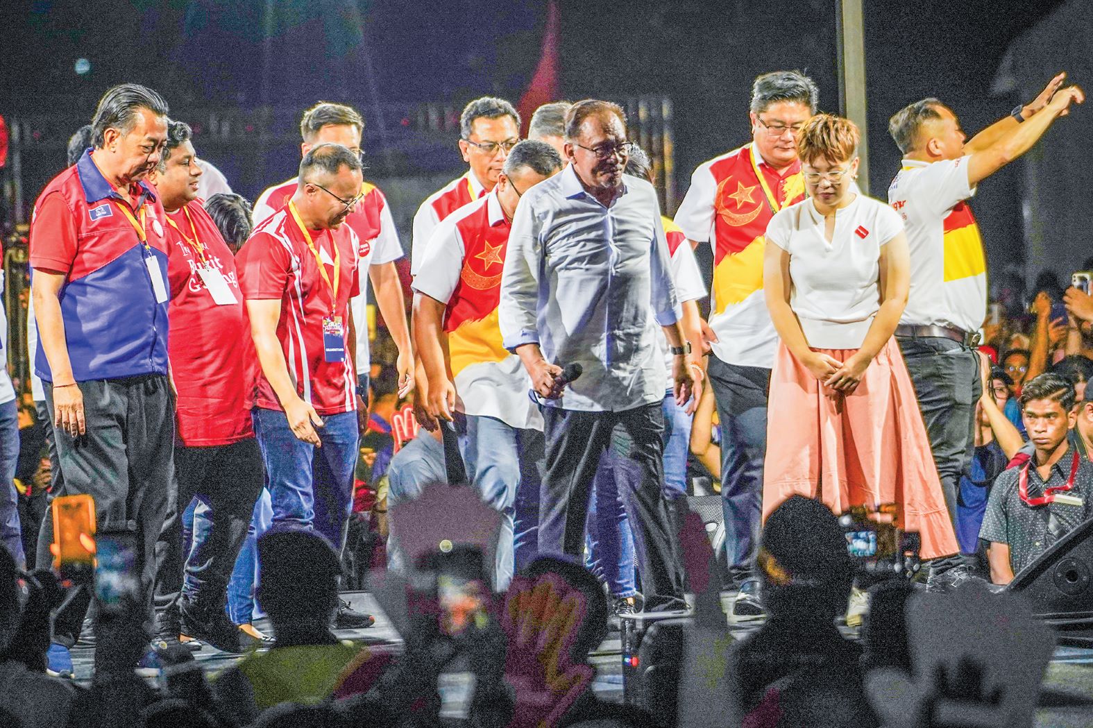 Orang Melayu tolak PH-BN sebab ekonomi teruk?