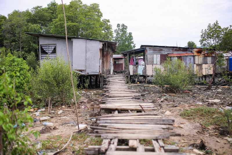 Squatter areas with over 80% locals considered for village status ...