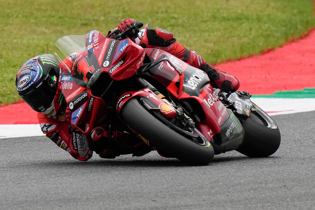 Bagnaia takes Italian MotoGP pole in record time